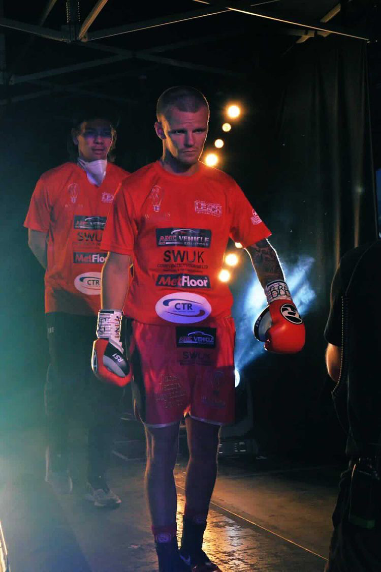 "My end goal is to be world champion!" - Salford's own Marc Leach aims ...