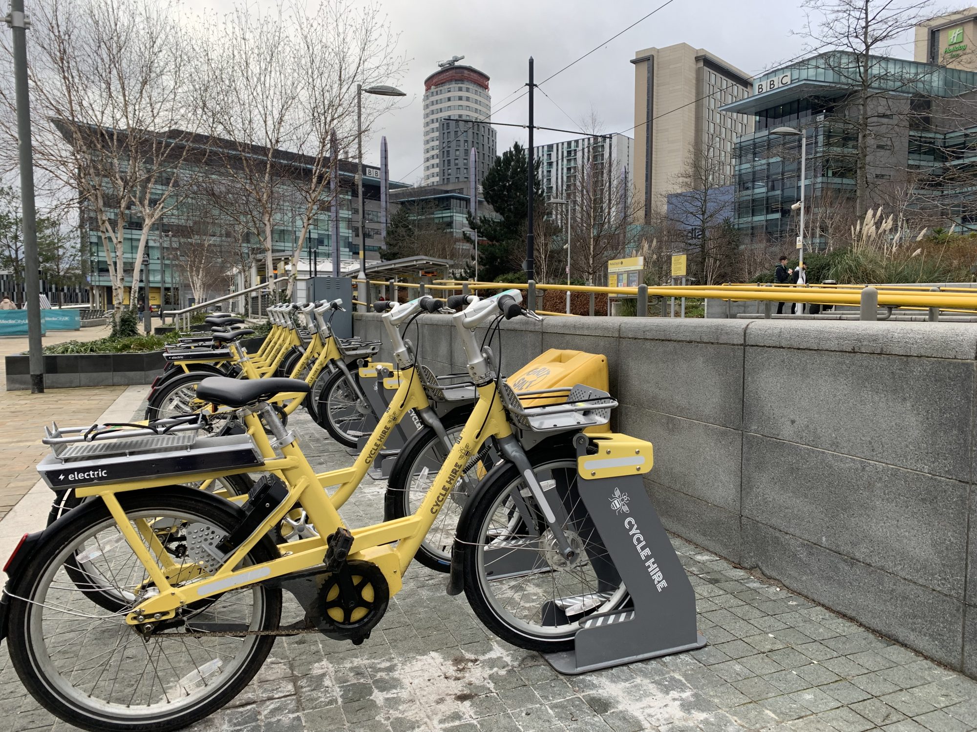 Bee Network cycle hire start consultation in Salford Quays “to ...