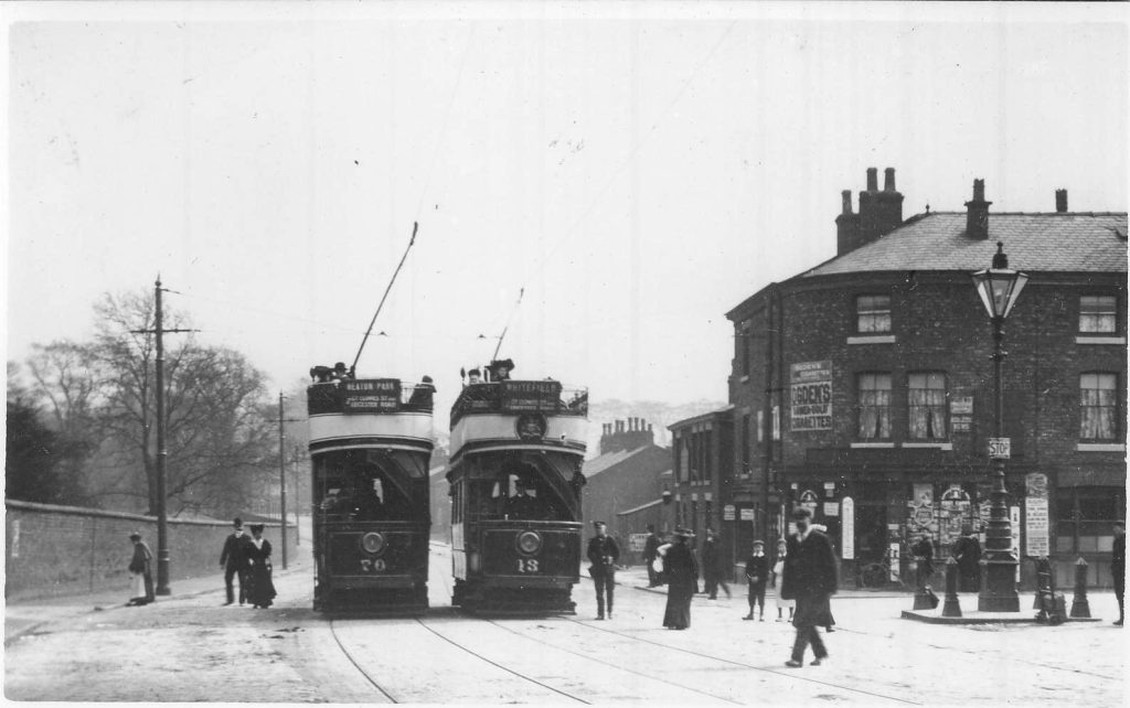 How a “poor bloke” in Salford invented the UK’s first ever bus service ...