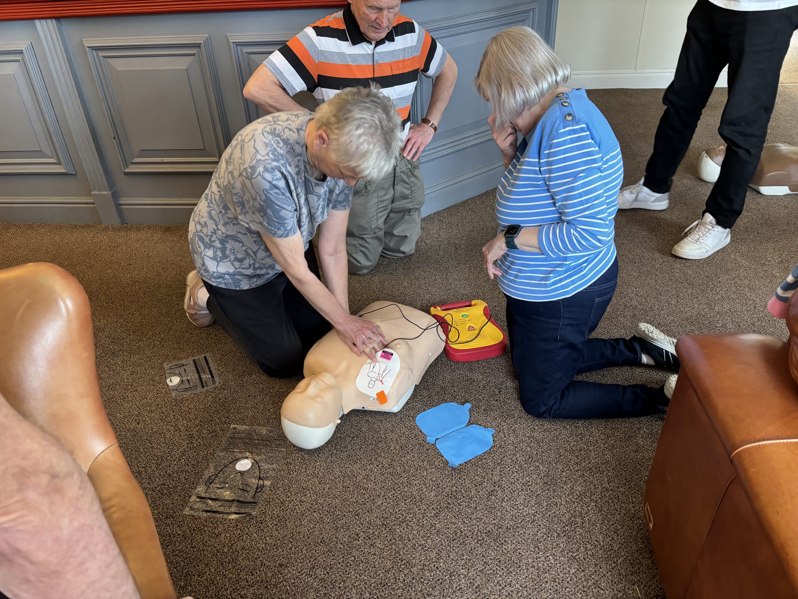 Free life-saving defibrillator training in Irlam | Salford Now