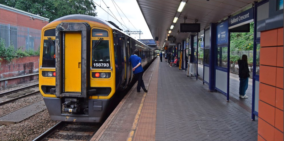 New plans could see a third platform at Salford Crescent | Salford Now