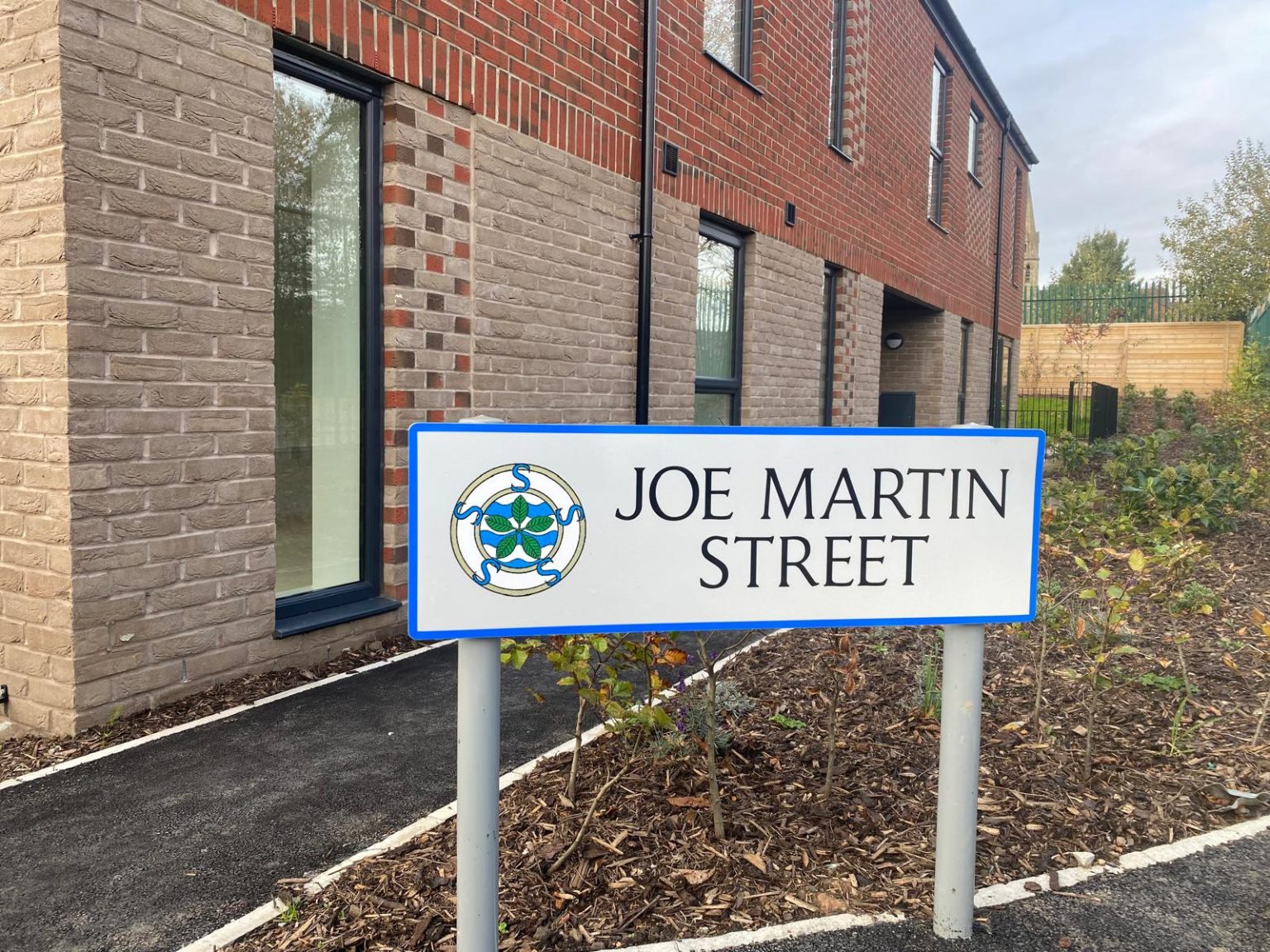 “He was a proud Salfordian" - Road renamed in memory of Joe Martin ...
