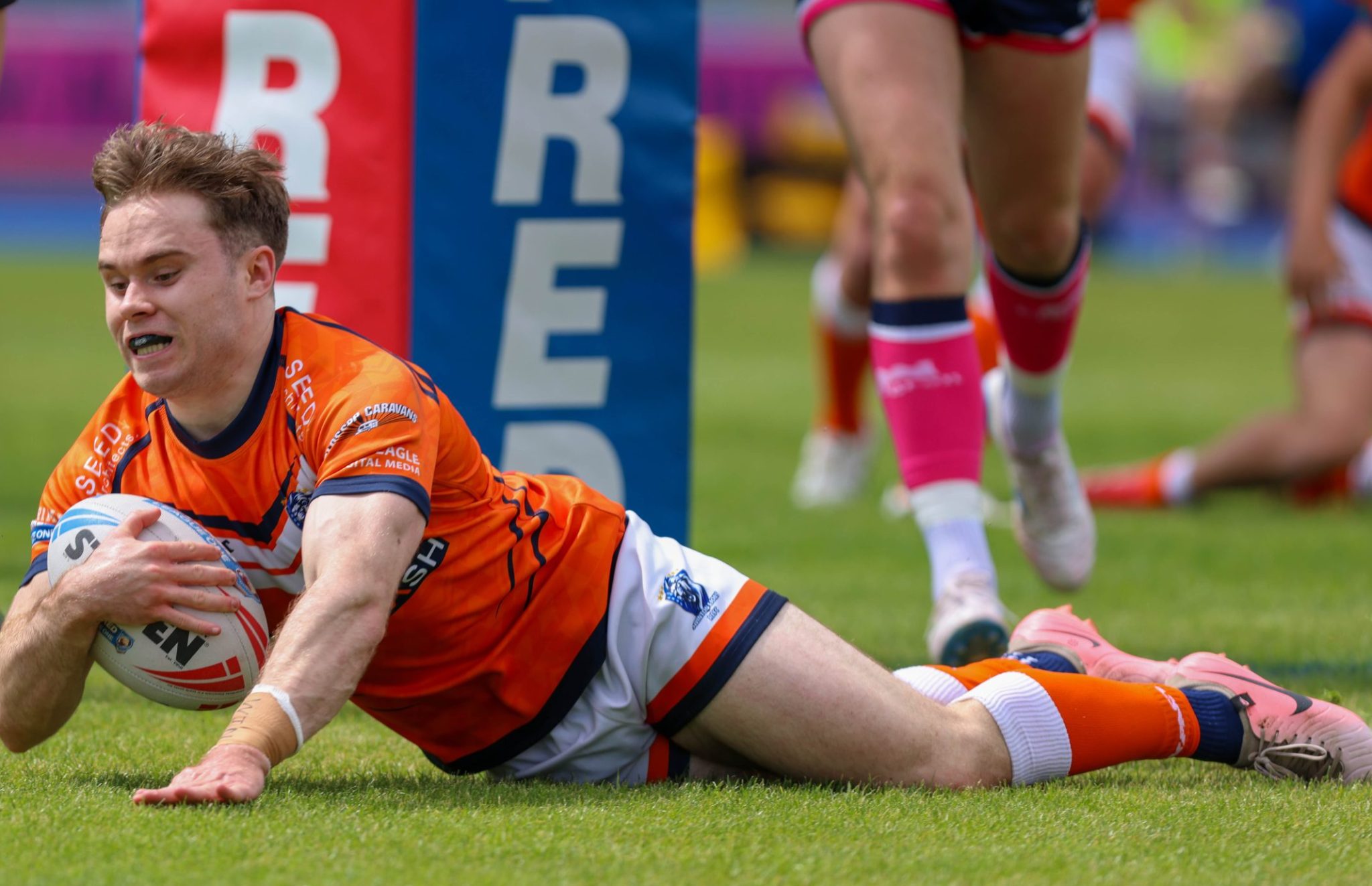 Swinton Lions lose 38-26 to Midlands Hurricanes | Salford Now
